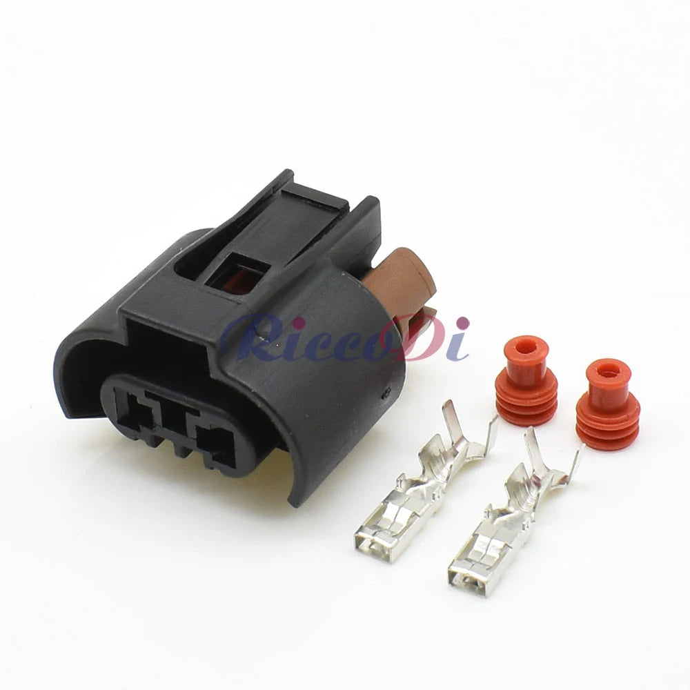 2 Pin Automotive Female Wiring Connector for Low Beam and Fog Lamp Plu ...
